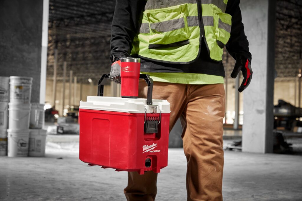Vaso rojo Packout de 20 oz Milwaukee 48-22-8392R – Tienda Milwaukee