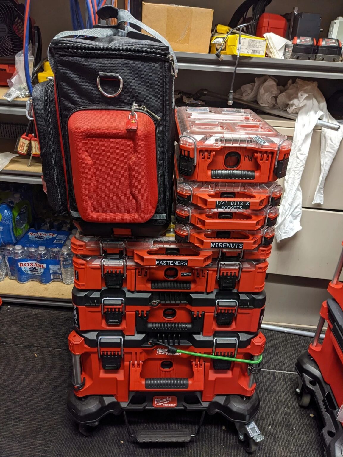 Bolsa tecnológica Packout con 58 bolsillos en total Milwaukee 48-22 ...